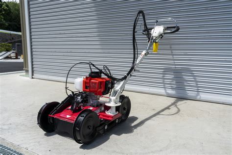 85以上節約 未使用品 丸山製作所 MGC E300 電動自走式 草刈機 デジカル 法面草刈機 充電式 バッテリー静岡県 富士市発 kids