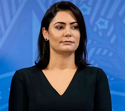 Michelle Bolsonaro Pede Jejum Enquanto Mais De 33 Milhões Não Têm O
