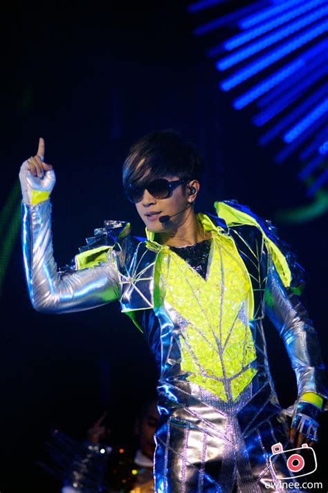 Show Luo Zhi Xiang Xiao Chu Live In Kl Bukit Jalil 2011