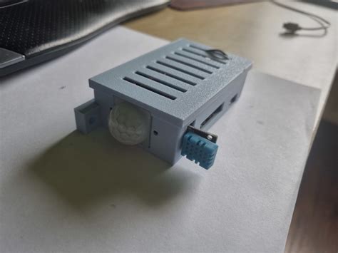 Fichier 3D gratuit ESP 32S ESP WROOM 32 PIR Double relais DHT11 boîtier