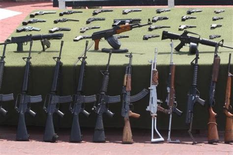 Dorados De Villa Sólo 12 De Armas Del Narco Son De Eu Stratfor