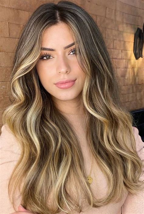 55 Spring Hair Color Ideas Styles For 2022 Subtle Contrast And Face