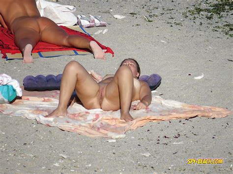 Sex Girl With Super Shaved Pussy On The Fkk Beach Image 299397399