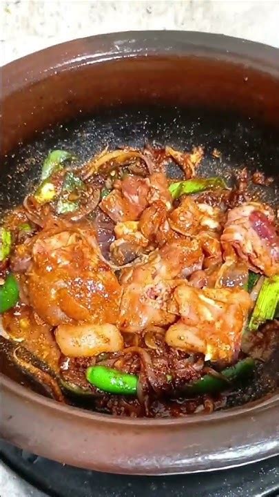 පාන් ඉදි ආප්ප පිට්ටු නූඩ්ලස් කන්න සැරට රසට කුකුල් මස් හොද්දක් හදමු Shorts Viral Chicken