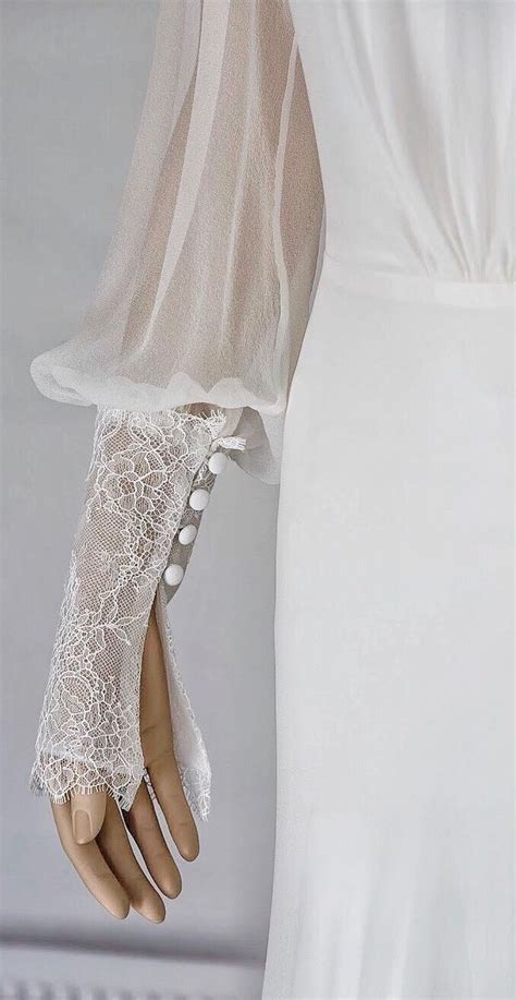 Sleeve design | Bridal gown bohemian, Wedding gowns with sleeves ...
