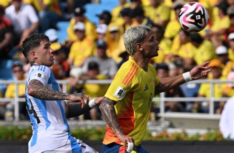 É forra Colômbia leva a melhor sobre a Argentina pelas Eliminatórias