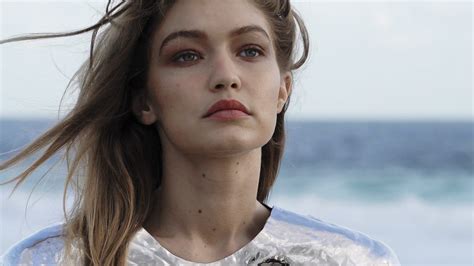 Gigi Hadid Interview And Elle Cover Gigi Hadid Talks Trumps Travel