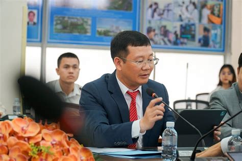 មិត្ដហ្វូន និងក្រសួងអប់រំកម្ពុជាបន្តភាពជាដៃគូ ដើម្បីឈានមុខគេក្នុងវិស័យអប់រំឌីជីថល — Cambonomist