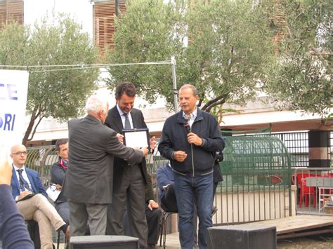 Premiazione 10 Assoutenti Nazionale APS Tutela I Diritti Dei Consumatori