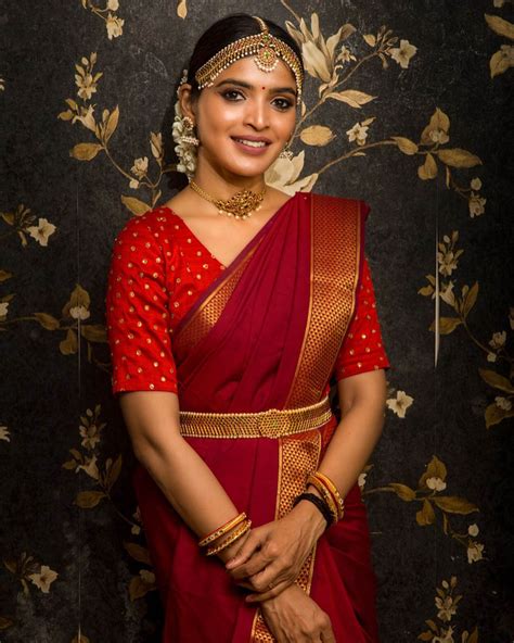 Sanchita Shetty Traditional South Indian Saree Look In Maroon Saree