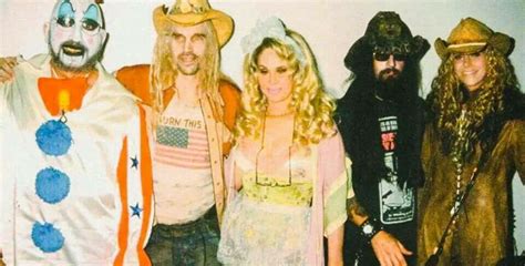 House Of 1000 Corpses Cast With Rob Zombie Rob Zombie Film Zombie