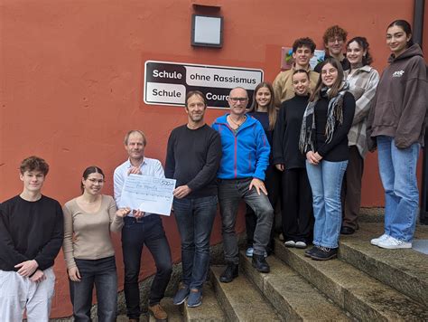 Asg Tutoren Unterstützen Pro Familia Mit 500€