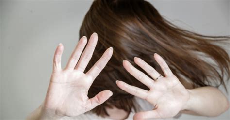 함께 술 마시던 10대 만취하자 성폭행20대 둘 징역6년 선고