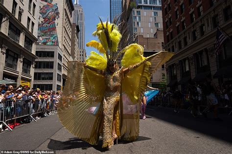 Nyc Pride Revelers Run Screaming After Fireworks Mistaken For Gunfire