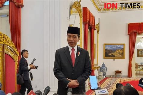 Respons Jokowi Dapat Alumnus Paling Memalukan Dari BEM UGM