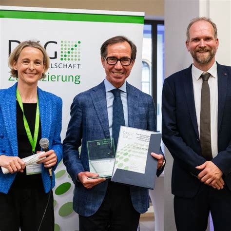 Deutsche Krebsgesellschaft Ehrt Prof Ortmann