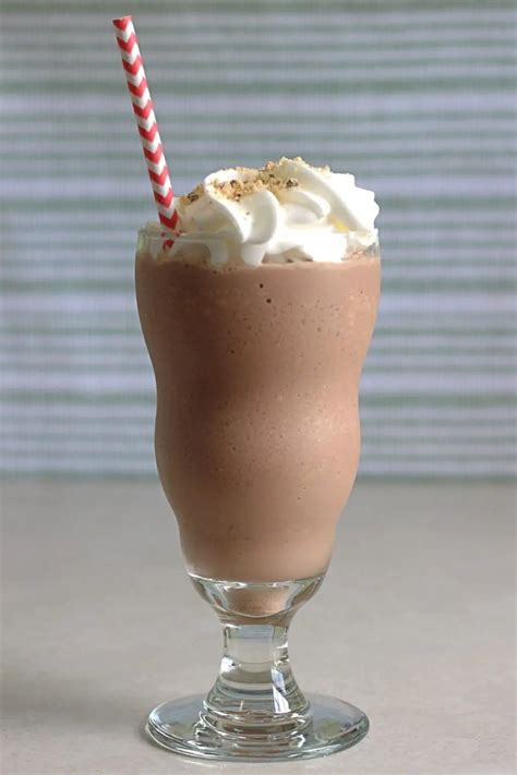 25 Classic Coffee Cocktail Recipes