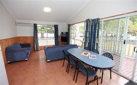 Windang 2 Bedroom Cabin Sleeps 6 Windang Beach Tourist Park