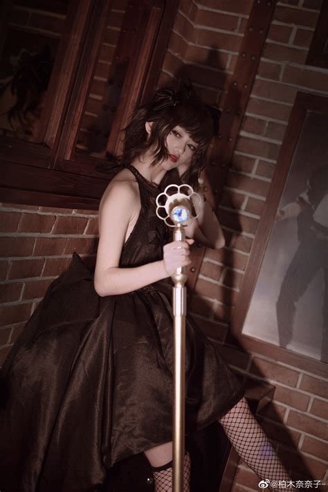 Lolita 有人在夜色中匆匆。恶魔喵柏木奈奈子 小白游戏网