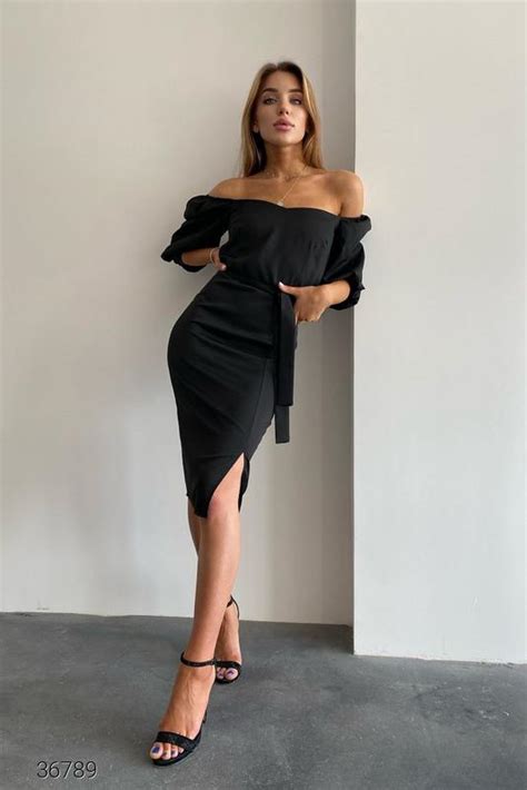 📌сукня футляр міді з відкритими плечима📌 — ціна 600 грн у каталозі
