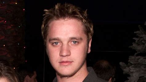 Heres What Casper Star Devon Sawa Looks Like Now