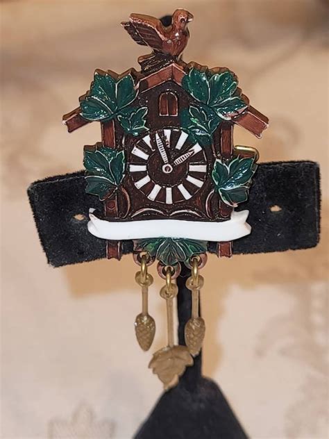 Vintage Clock Pin Gem