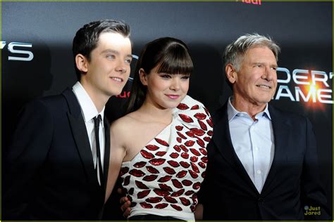 Hailee Steinfeld Enders Game Hollywood Premiere Photo 612334