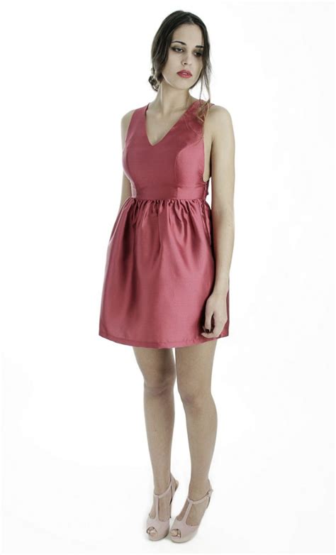 Vestido Corto De Fiesta De Vuelo Marsala Falda Con Volumen Y