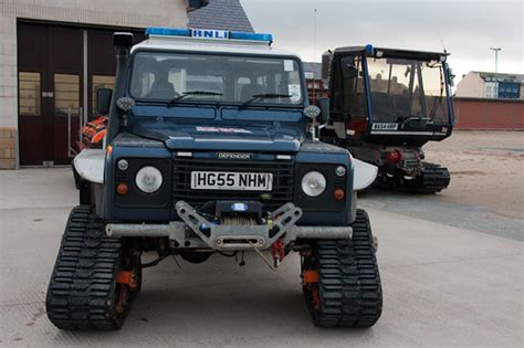 RNLI Tracked Land Rover Modified RNLI Land Rover During Ev Flickr