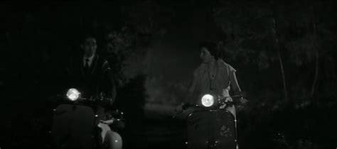 Imcdb Org Acma Vespa In Tous Peuvent Me Tuer