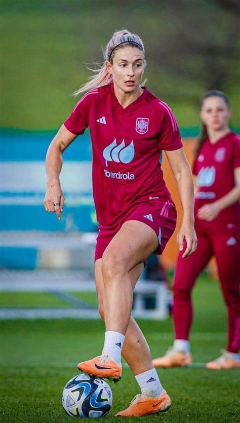 Pin By Florencia 😻 On Alexia ️ Soccer Girlfriend Soccer Girl Womens