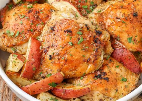 Roasted Chicken Thighs With Red Potatoes Vegetable Recipes