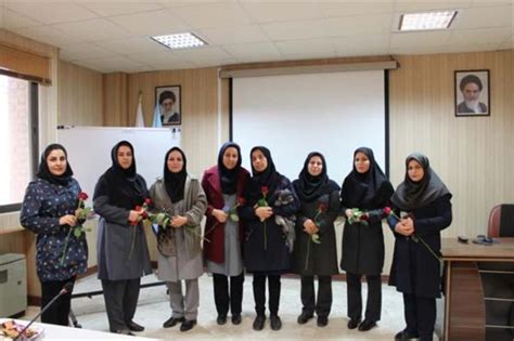تجلیل از بانوان شاغل در دانشکده داروسازی به مناسبت میلاد با برکت