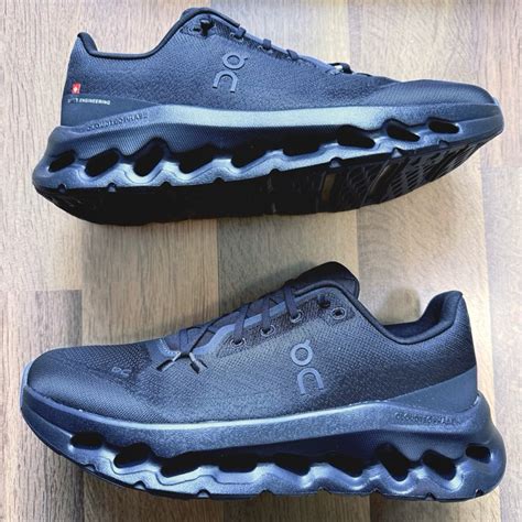Jual On Running Cloudtilt Black Eclipse 100 Authentic Shopee Indonesia
