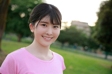 每天分享一个美女——明日见未来 哔哩哔哩