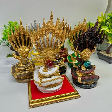 พญานาค7เศียร มวลสารแร่เหล็กน้ำพี้ สูง10นิ้ว พญานาค4ตระกูล แถมฟรีฐานรอง