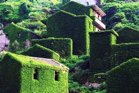 Abandoned Village Abandoned Village Of Houtouwan In China Dgtl