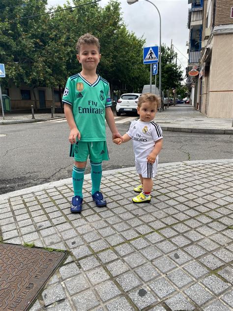 Oliver Y Julen Y A Os Marca