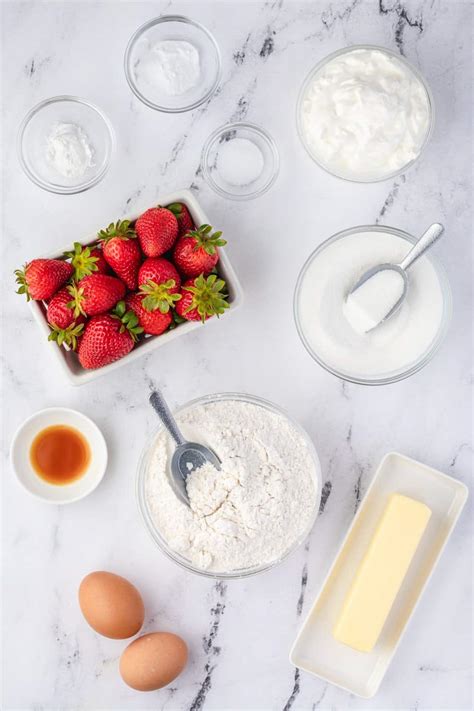 Easy Strawberry Muffins With Sour Cream 365 Days Of Baking And More