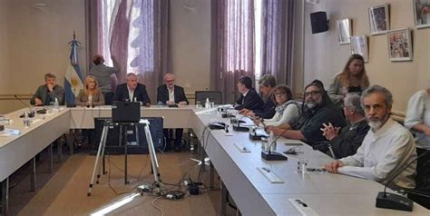 El Gobierno Y Gremios Docentes Acordaron Elevar Un 82 El Salario