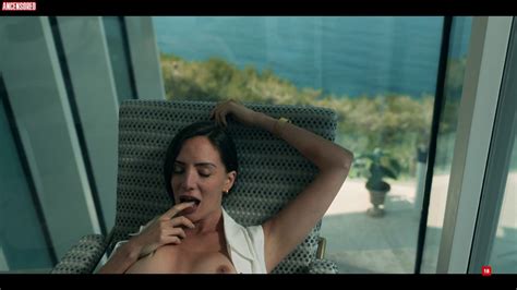 María Hervás Nuda ~30 Anni In El Inmortal Gangs Of Madrid