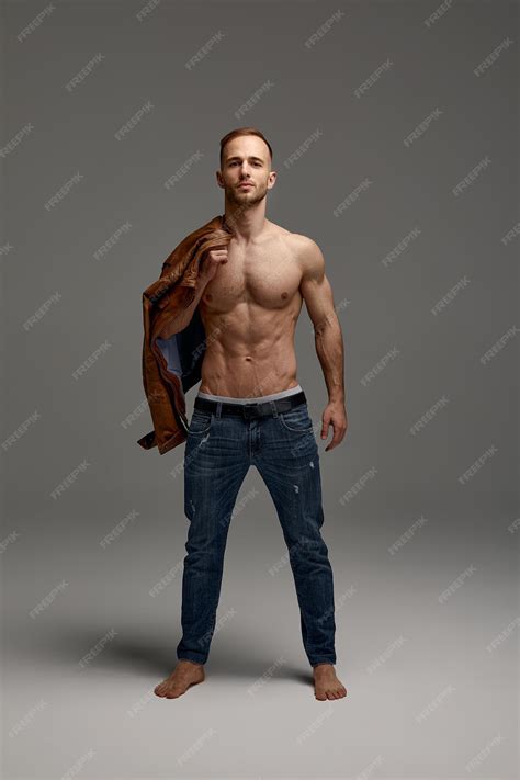Premium Photo Portrait Of A Handsome Male Model Posing Shirtless In A