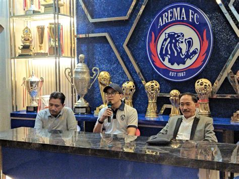 Liga Sudah Bergulir Arema FC Masih Kesulitan Dapat Sponsor Okezone Bola