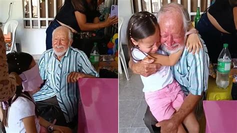 La Emotiva Reacción De Una Niña Al Ver El Regalo De Su Abuelo Para