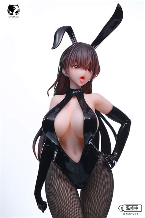 【情報】bearpanda《被陌生女高中生囚禁的漫畫家》此方 兔女郎ver ，開放預購中！ 北田龍馬 作品集 哈啦板 巴哈姆特