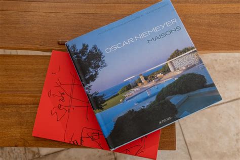 Oscar Niemeyer Residence Is The Setting For Photos By Design D´sir