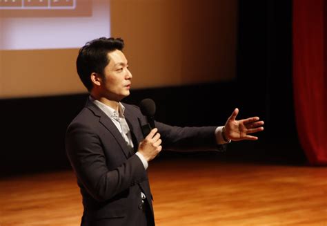 蘇揆讚陳時中「國人睡午覺開581場記者會」 蔣萬安怒：離民眾生活太遙遠