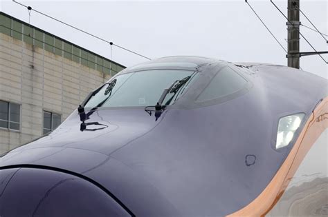 ついに登場｢山形新幹線e8系｣完成までの全舞台裏 E6系ベースで開発､半導体不足で完成遅れる 新幹線 東洋経済オンライン