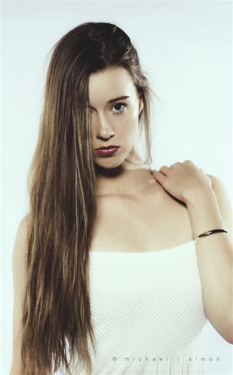 Juelz Female Model Profile Toronto Ontario Canada 11 Photos