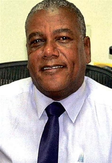 James Kroon Boneiru A Haña Konfiansa Bèk Di Hulanda èxtra